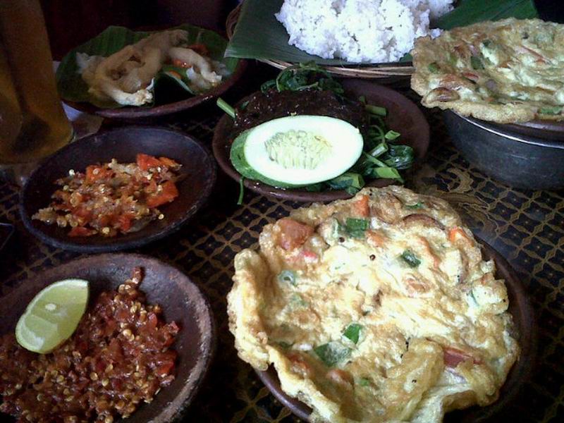 Waroeng Spesial Sambal (SS) di Semarang - Garnesia.com